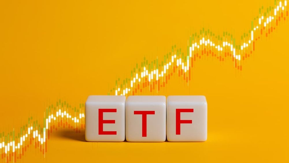 What is an ETF: How do ETFs work for beginners? | Markets.com