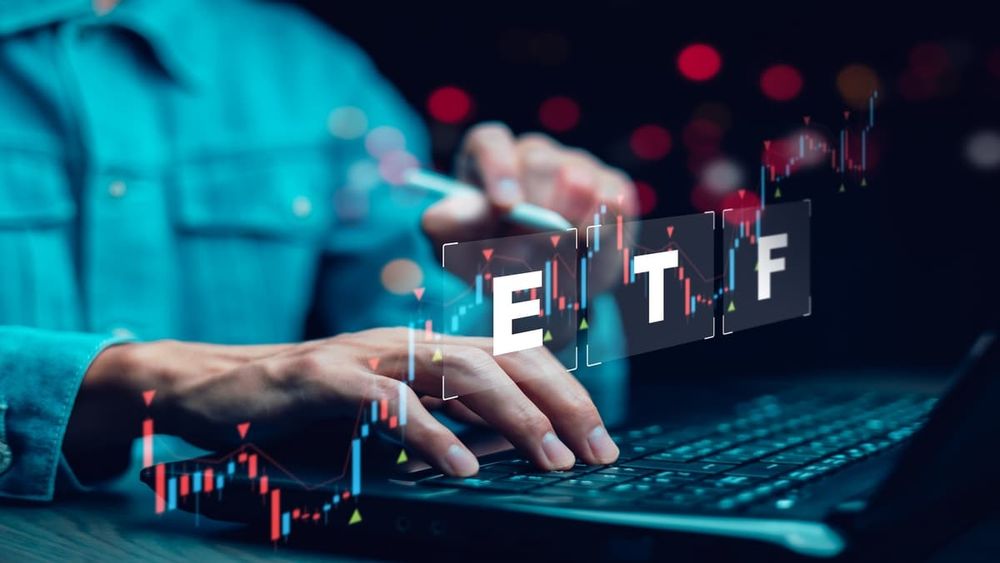 DIVO ETF Review: Pros and cons of DIVO ETF investment | Markets.com
