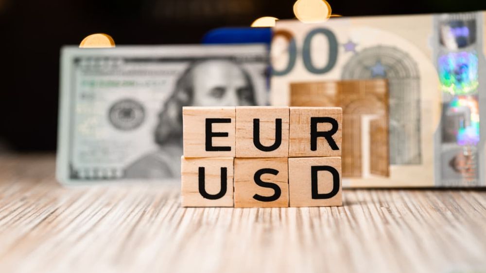 EUR/USD Price Analysis: What’s the outlook for EUR/USD in 2025 ...